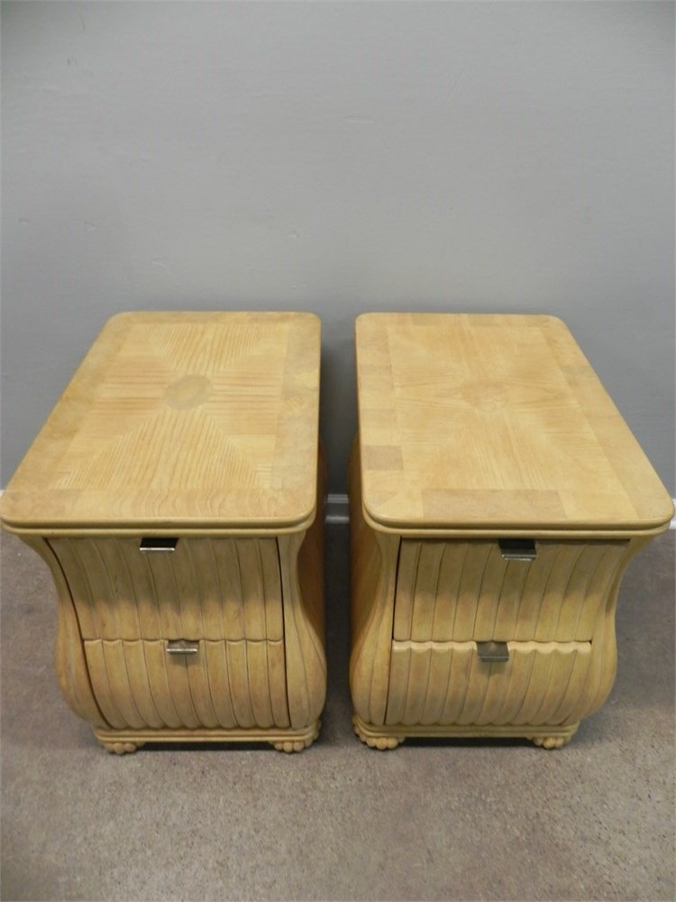 Transitional Design Online Auctions - Schnadig Furniture End Tables / A ...