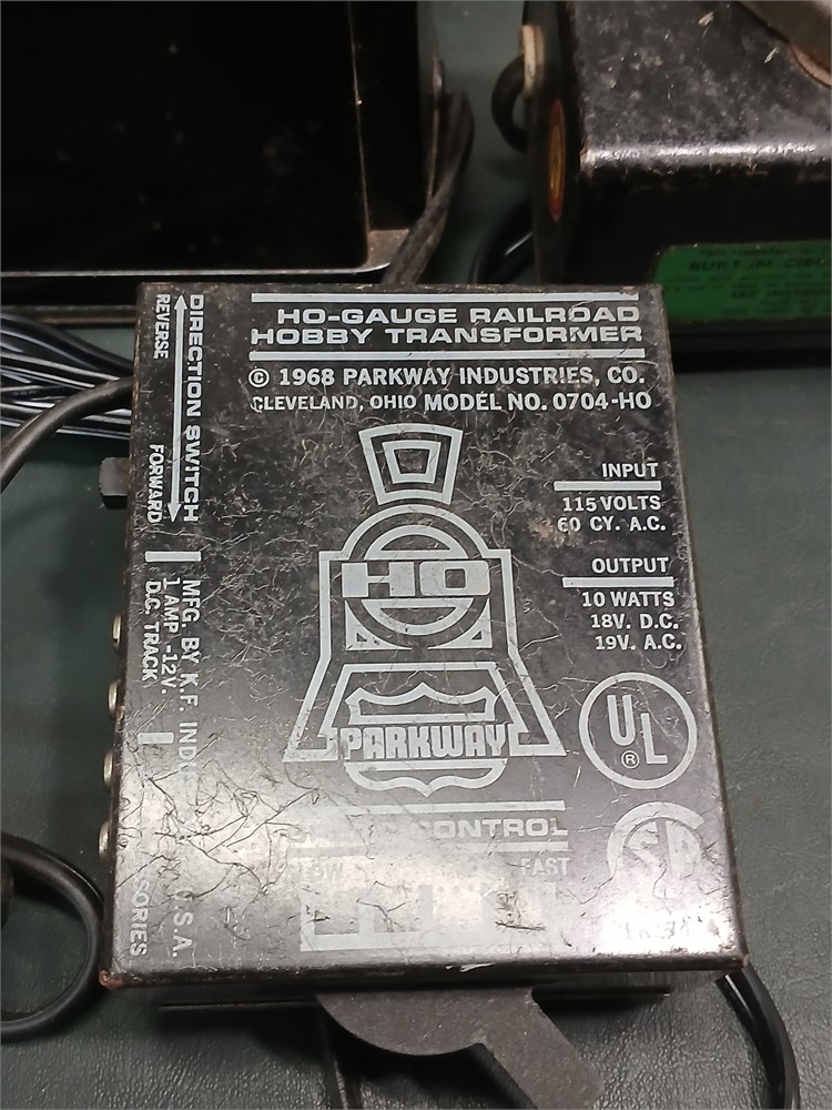 Transitional Design Online Auctions - Vintage model railroad transformers