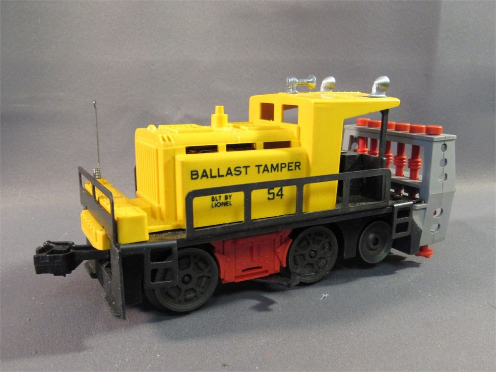 Transitional Design Online Auctions - Lionel Trains O-Gauge Track ...