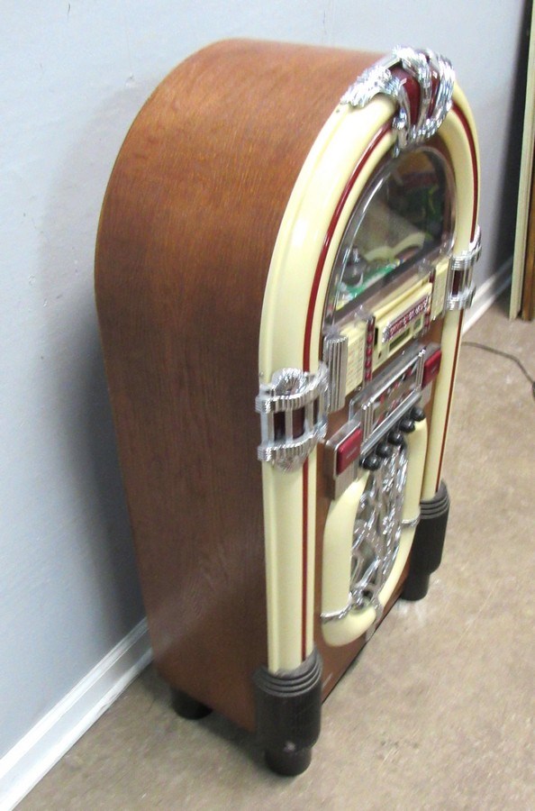 Transitional Design Online Auctions - 1996 "Jukebox" Polyconcept AM/FM CD/Cassette - Wurlitzer ...