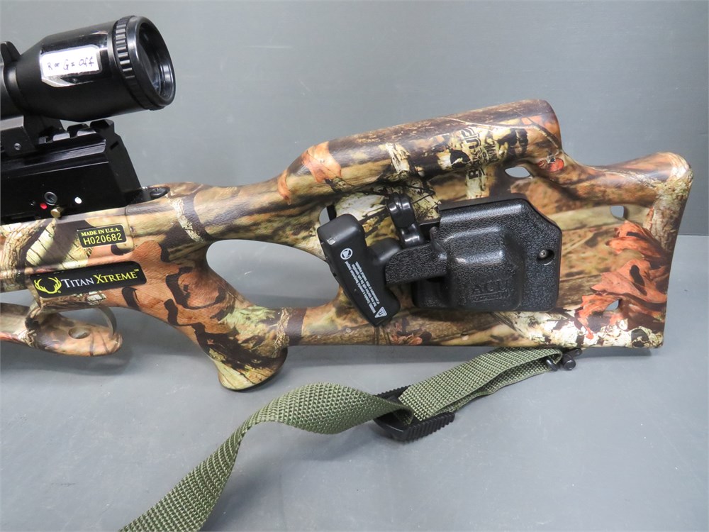 Transitional Design Online Auctions - TENPOINT Titan Xtreme Crossbow w ...
