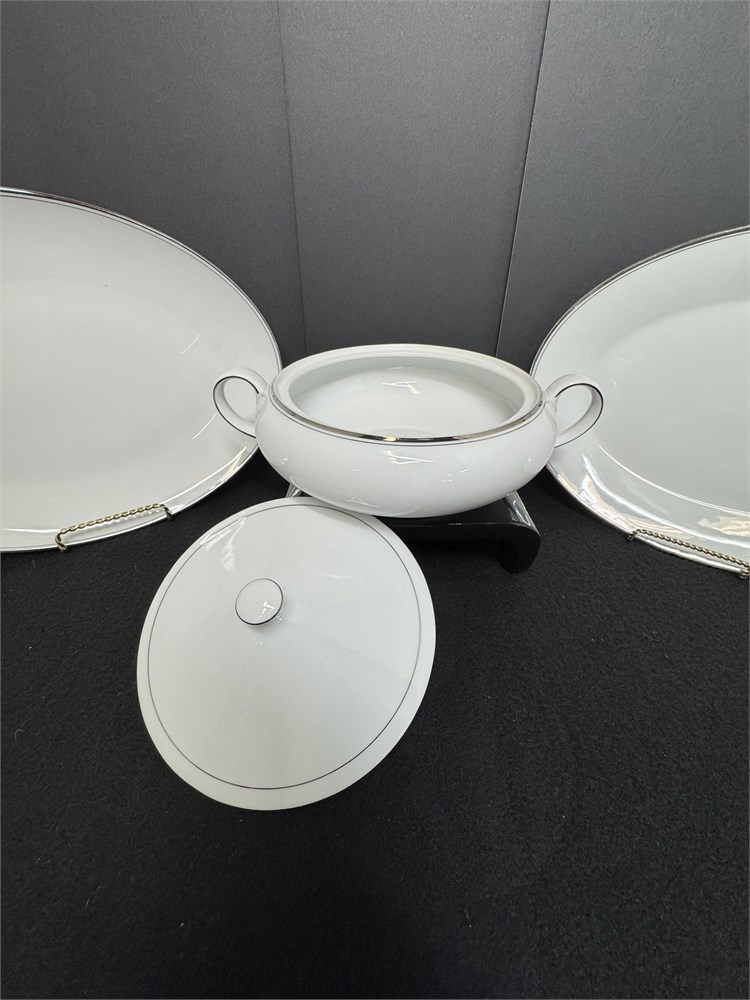 Transitional Design Online Auctions - Fine China-Crown Empire-Countess