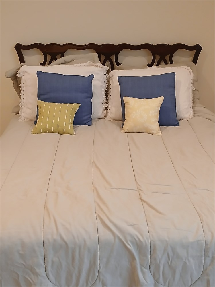 Transitional Design Online Auctions - Drexel Queen Bed