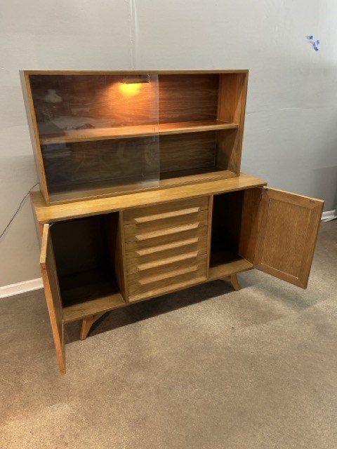Transitional Design Online Auctions - Mid-Century Hutch / Solid Oak ...