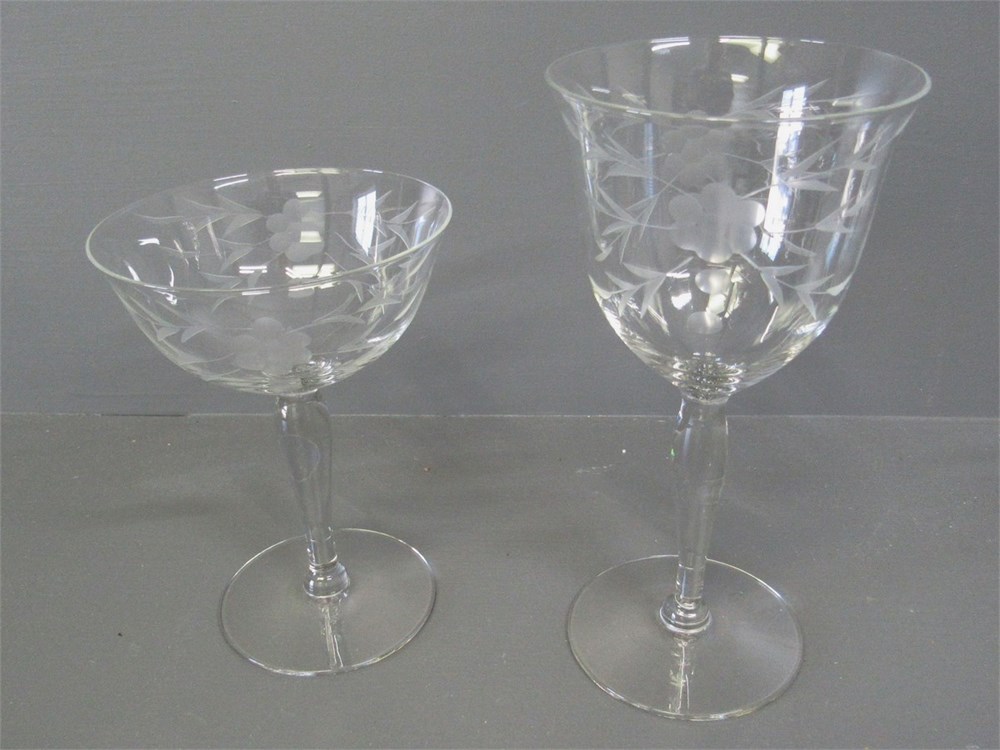 Transitional Design Online Auctions - 1940's/50's Crystal Stemware 23 ...