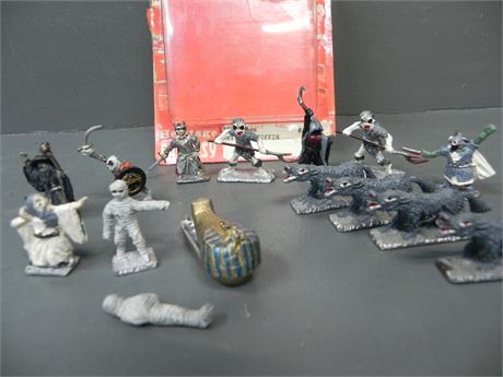 Transitional Design Online Auctions - Heritage Miniatures Models 25mm ...