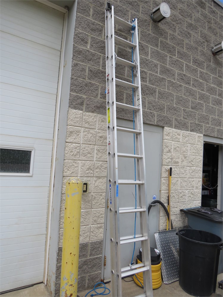 Transitional Design Online Auctions - WERNER 24 ft. Aluminum Extension ...