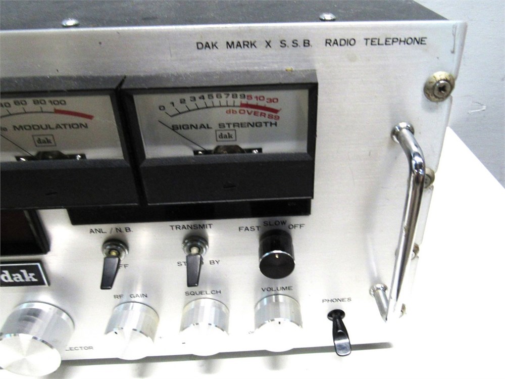 Transitional Design Online Auctions - DAK Mark X S.S.B. Radio Telephone ...