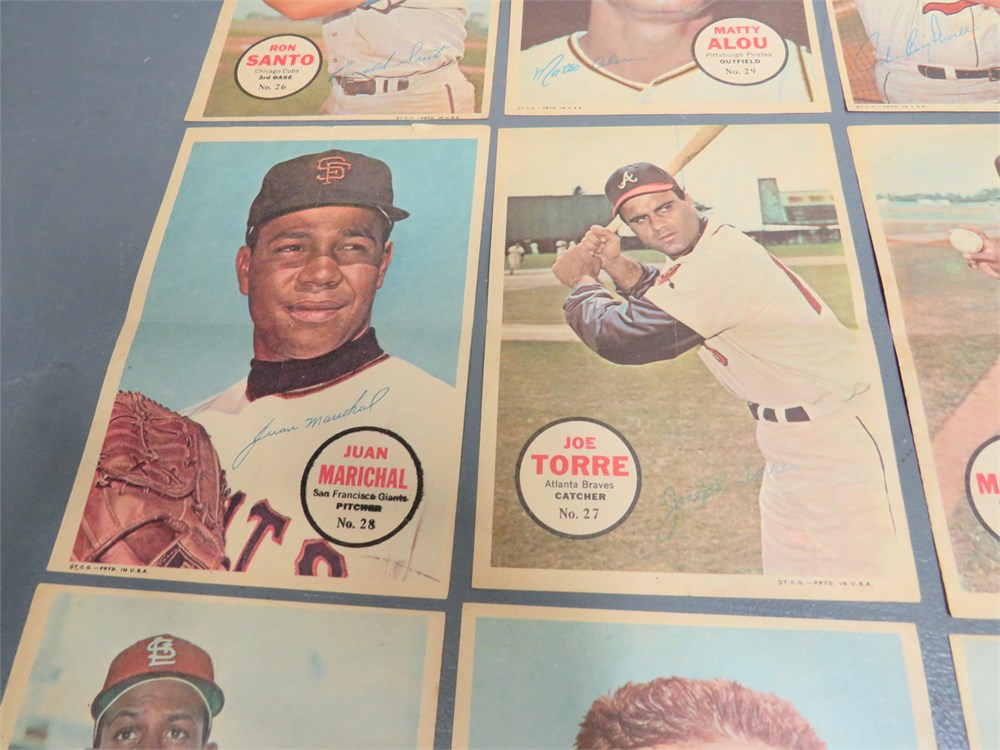 Transitional Design Online Auctions - 1967 Topps Pin-Ups Mini Player ...