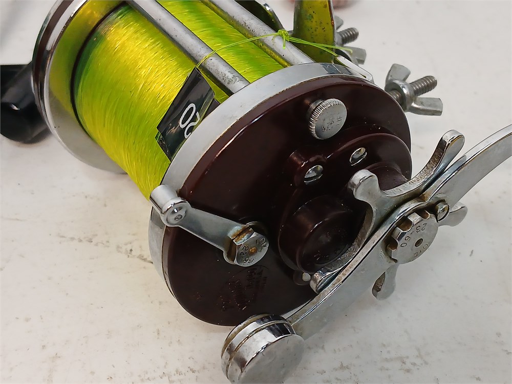 Transitional Design Online Auctions - Vintage Fishing Reels and Supplies