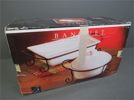 Transitional Design Online Auctions - BANQUET Bakeware Set