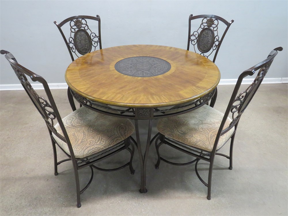 Transitional Design Online Auctions