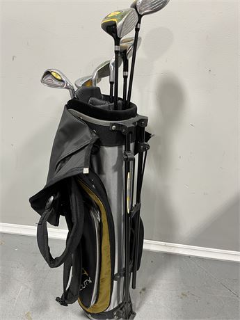 Transitional Design Online Auctions - Junior Golf Club Set/Bag/Acuity