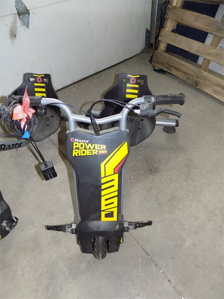 Transitional Design Online Auctions - Razor Power Rider 360