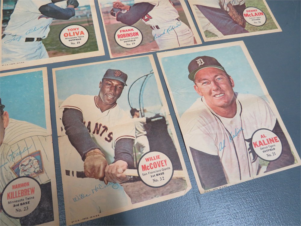 Transitional Design Online Auctions - 1967 Topps Pin-Ups Mini Player ...