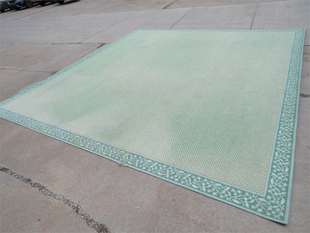 Transitional Design Online Auctions - Large 15' x 15' Area Rug