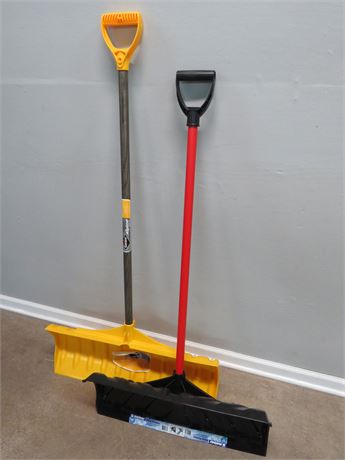 Transitional Design Online Auctions - GARANT / MELNOR Snow Shovels