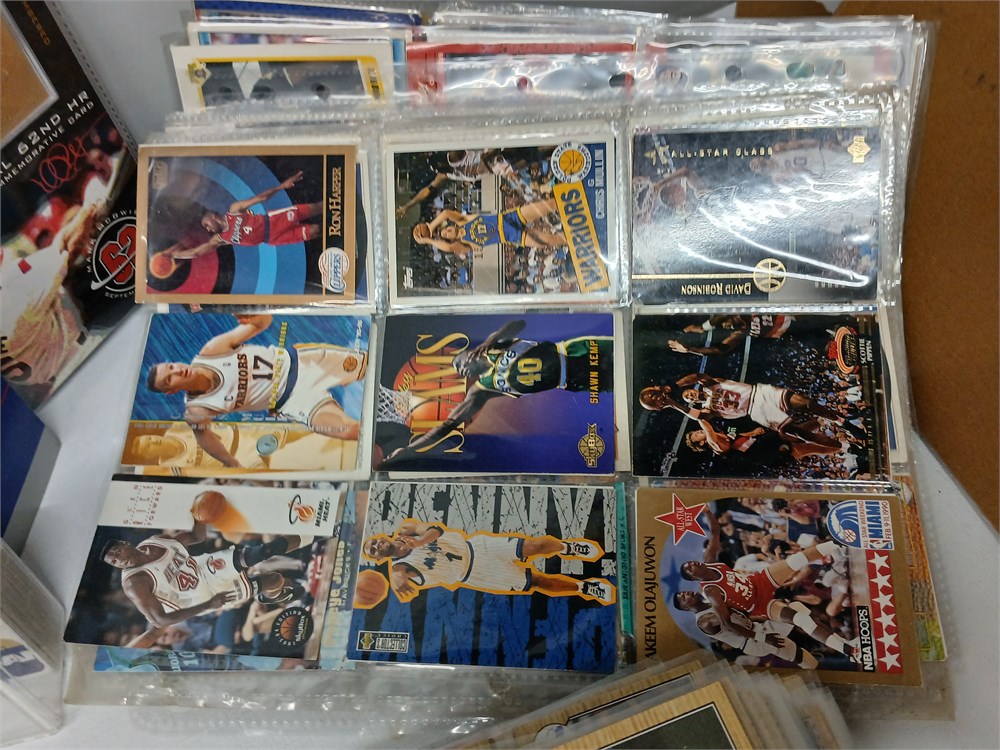 Transitional Design Online Auctions - Assorted sports trading cards and ...