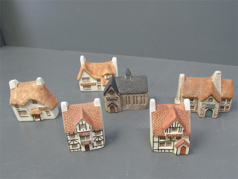 Transitional Design Online Auctions - Philip Laureston Pottery ...
