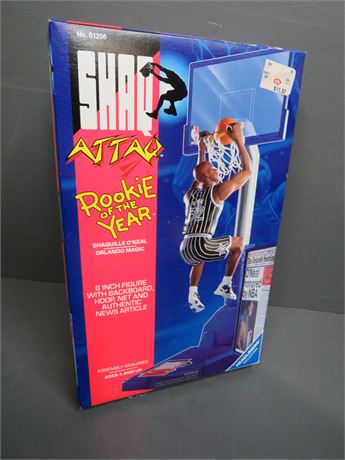 Transitional Design Online Auctions - 1993 Shaq Attaq Rookie of The Year Action Figure
