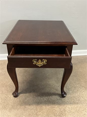 Transitional Design Online Auctions - Null Brand Queen Ann Side Table
