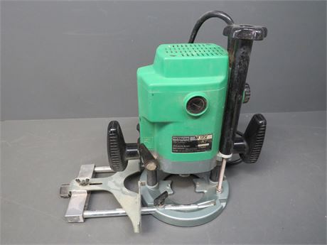 Transitional Design Online Auctions - HITACHI M12V 1/2" Router