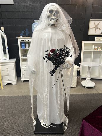 Transitional Design Online Auctions - Skeleton Bride Lifesize ...