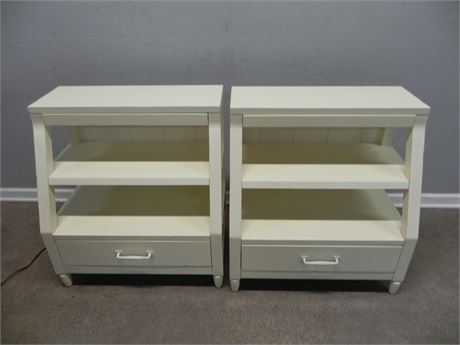Transitional Design Online Auctions - Furnlite End Tables / Bottom ...