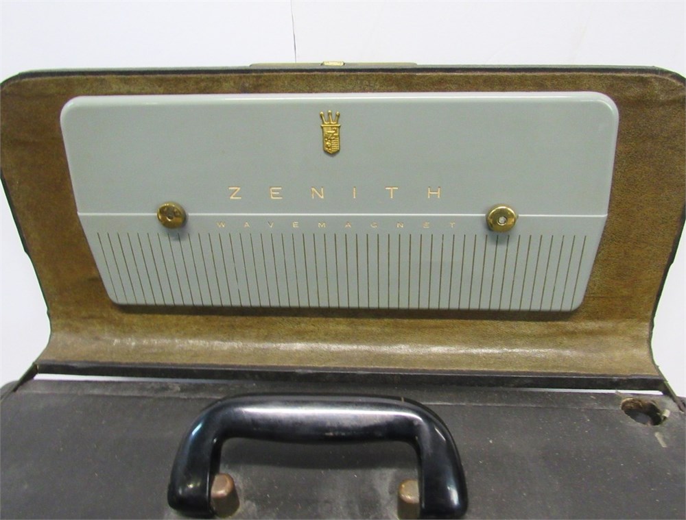 Transitional Design Online Auctions - Zenith Radio Trans-Oceanic H-500 ...